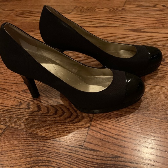 Tahari | Shoes | Tahari Laura Platform Heel | Poshmark
